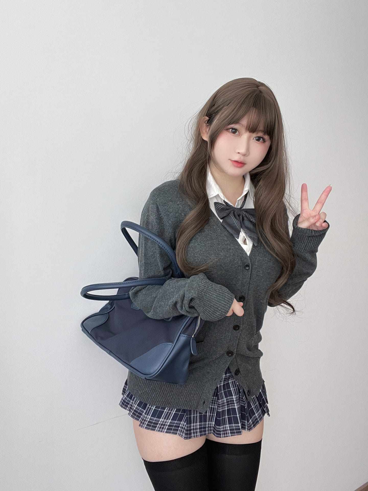 是依酱呀-学姐的日常 [35P3V-994MB] - 柚子肉