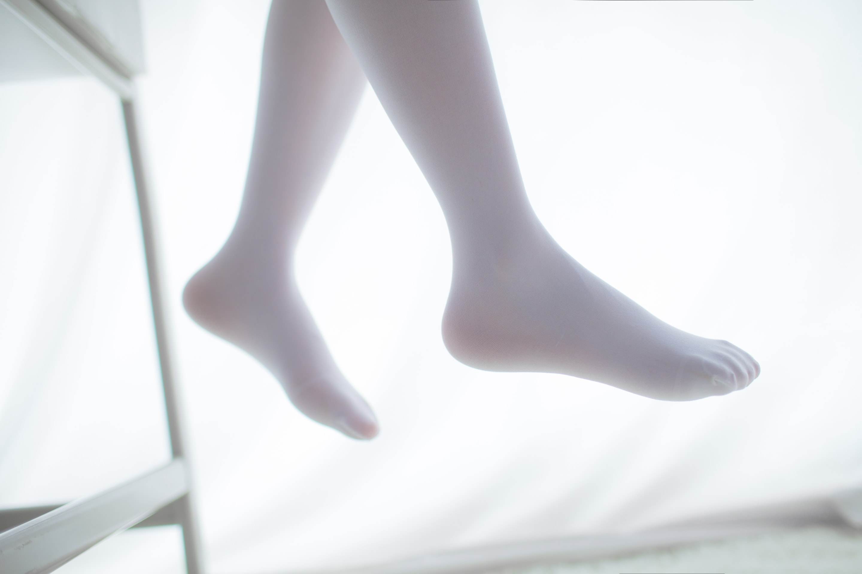 少女秩序-VOL.005 半度度度喵 白丝jk [30P-194MB] - 柚子肉