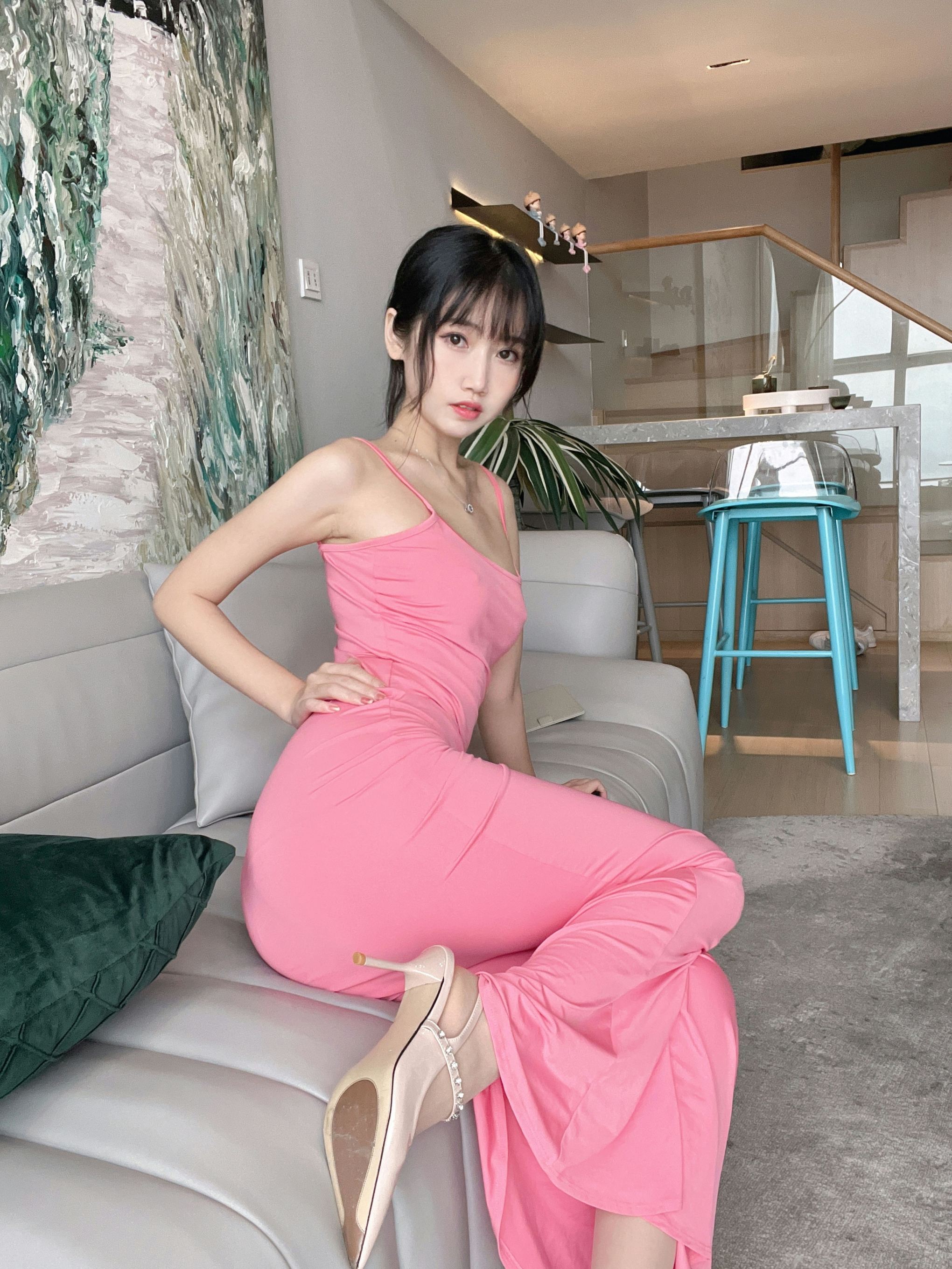 不呆猫-浴室粉色 激凸人妻 [39P1V-420MB] - 柚子肉