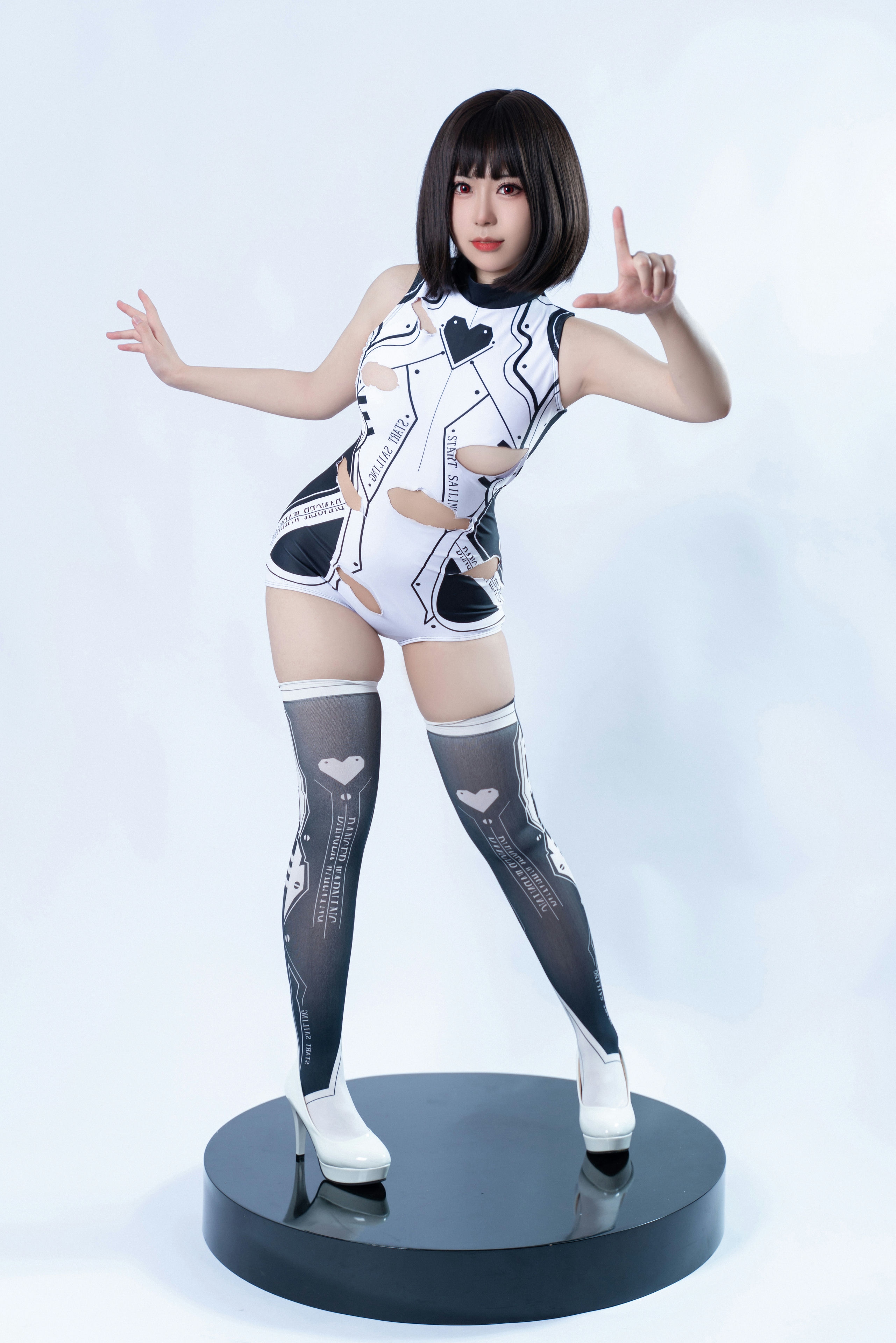 【虎森森(嗷呜虎虎)】战损死库水 [30P-267MB] - 猫爪