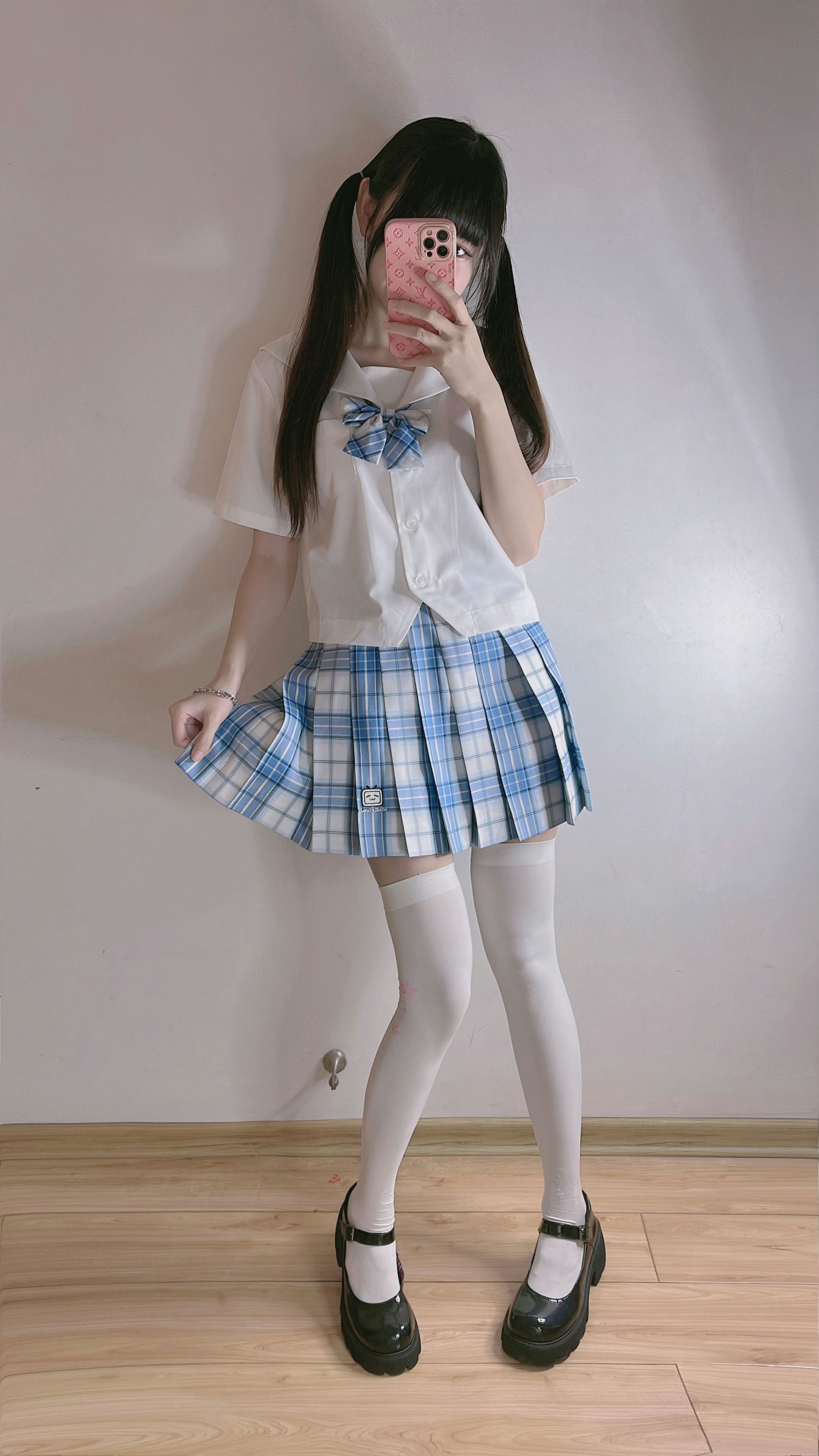 miko酱ww-自拍系列 mikoの白丝02 [225P-1.58GB] - 柚子肉