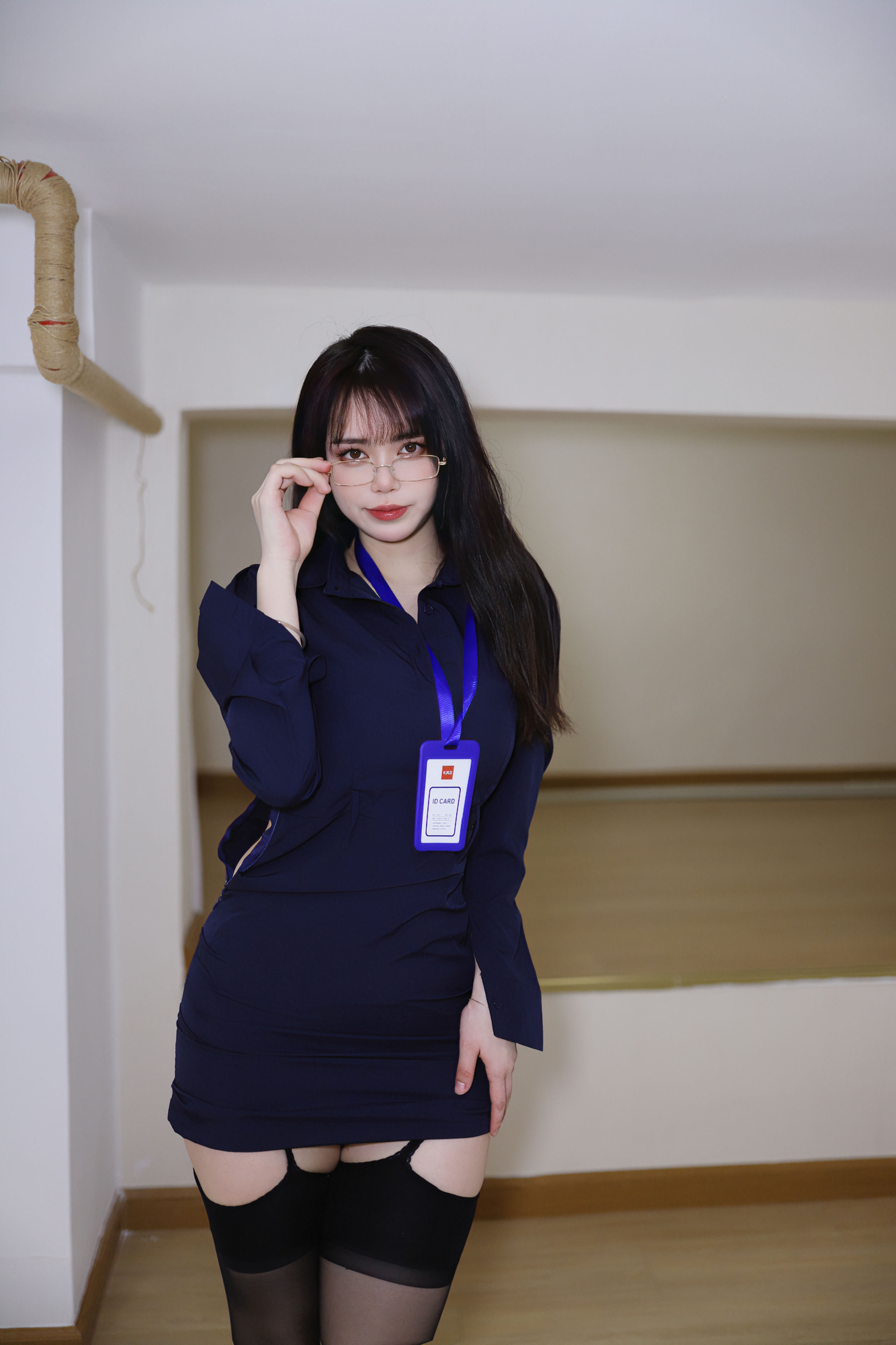 【Tina很妖孽呀】黑丝职业装秘书 [46P-398MB] - 猫爪