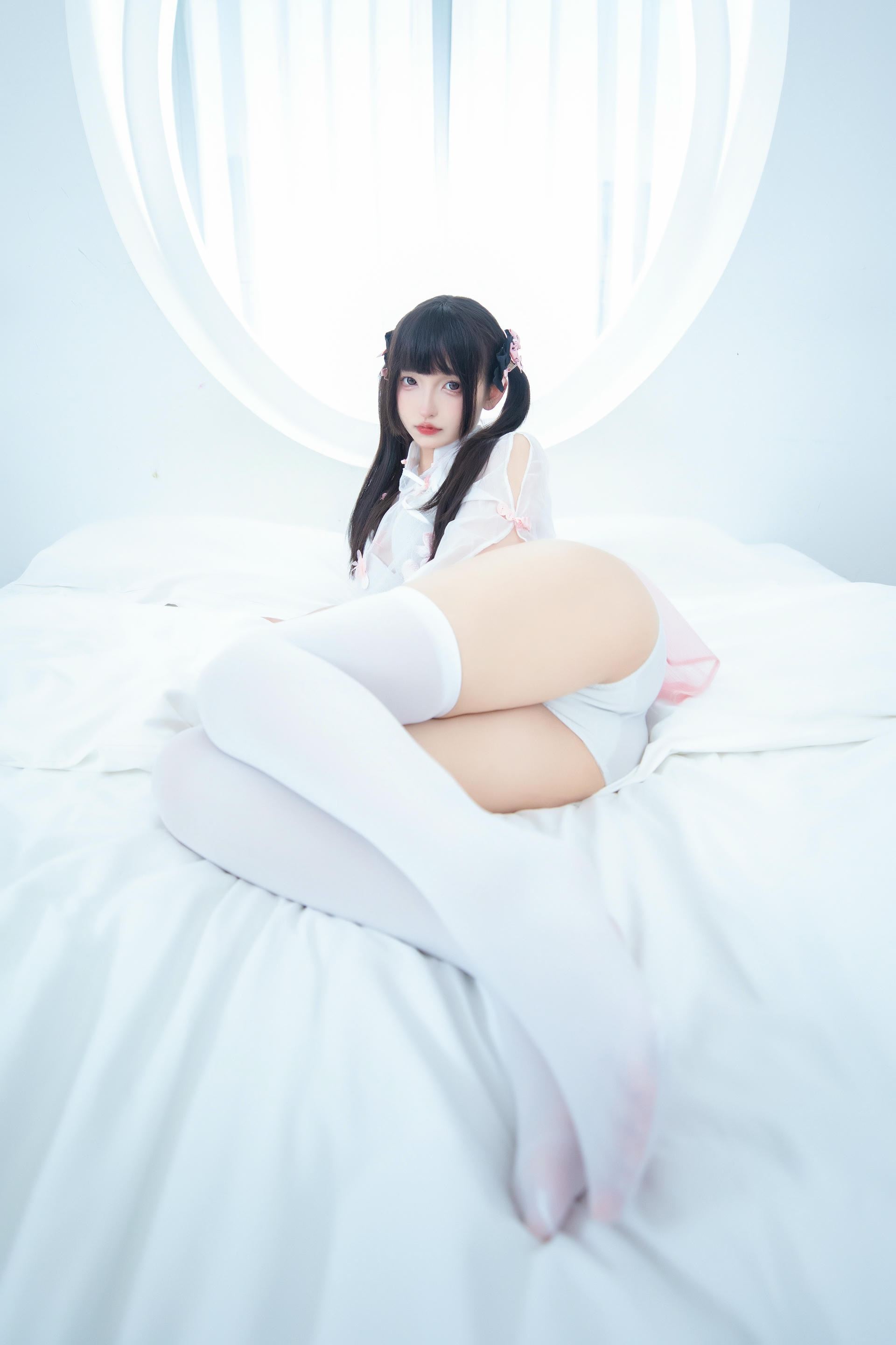 神楽坂真冬-第五季 序号33《蜜桃雪糕》 [75P2V-420MB] - 柚子肉