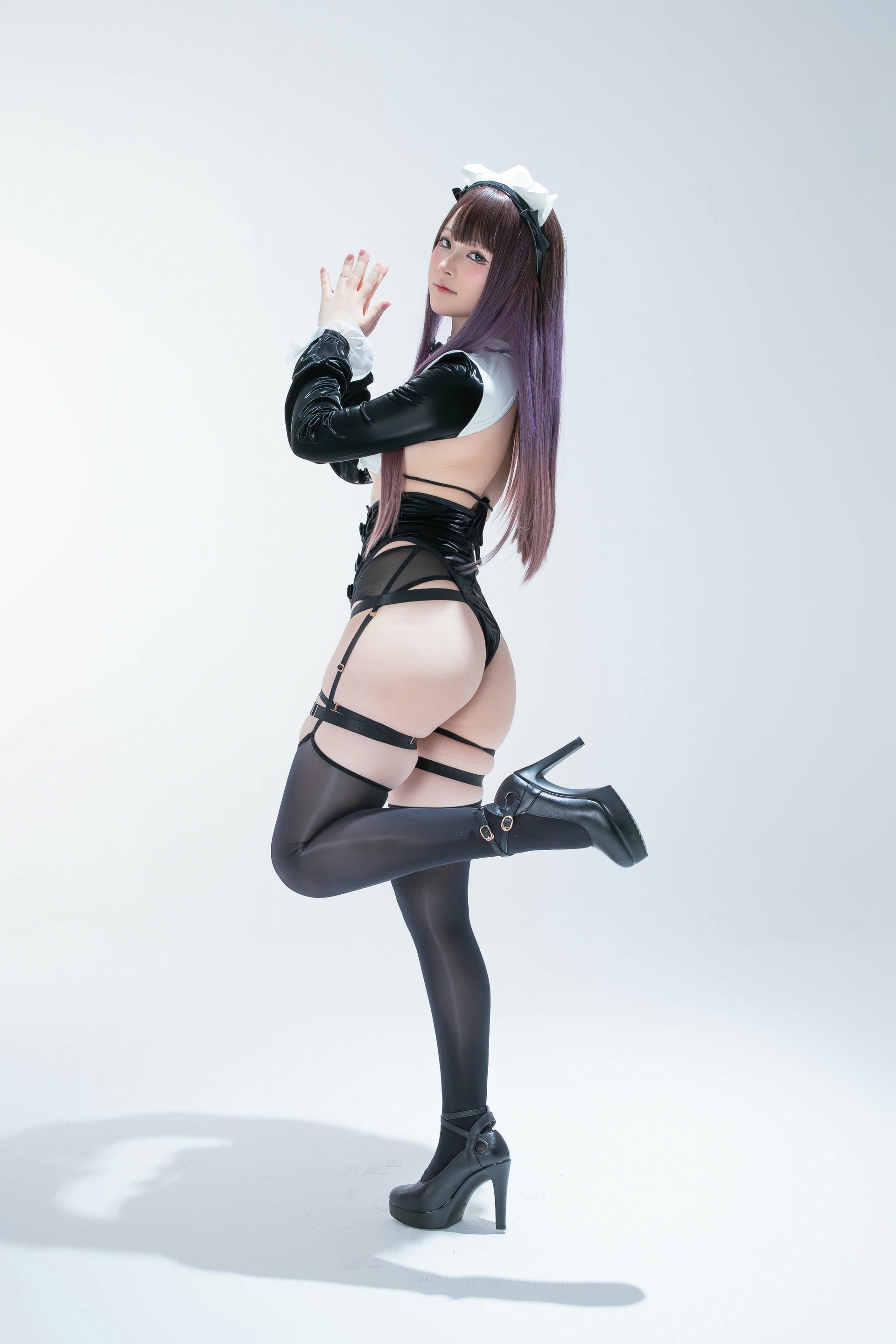 【屿鱼】黑丝女仆 [84P-330MB] - 猫爪