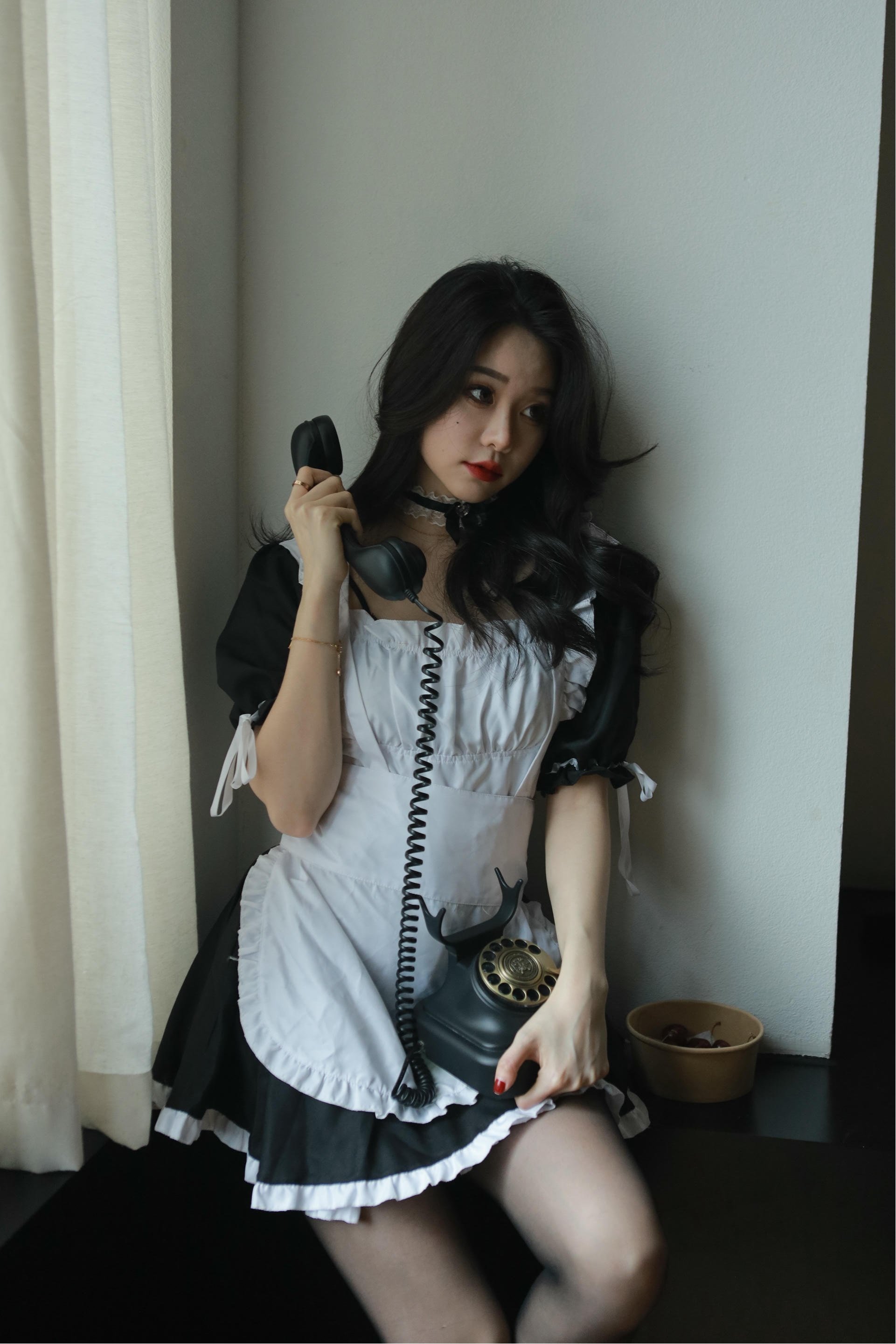 Sia不吃鱼-俏皮大奶黑丝女仆系列 [98P1V-2.91GB] - 柚子肉