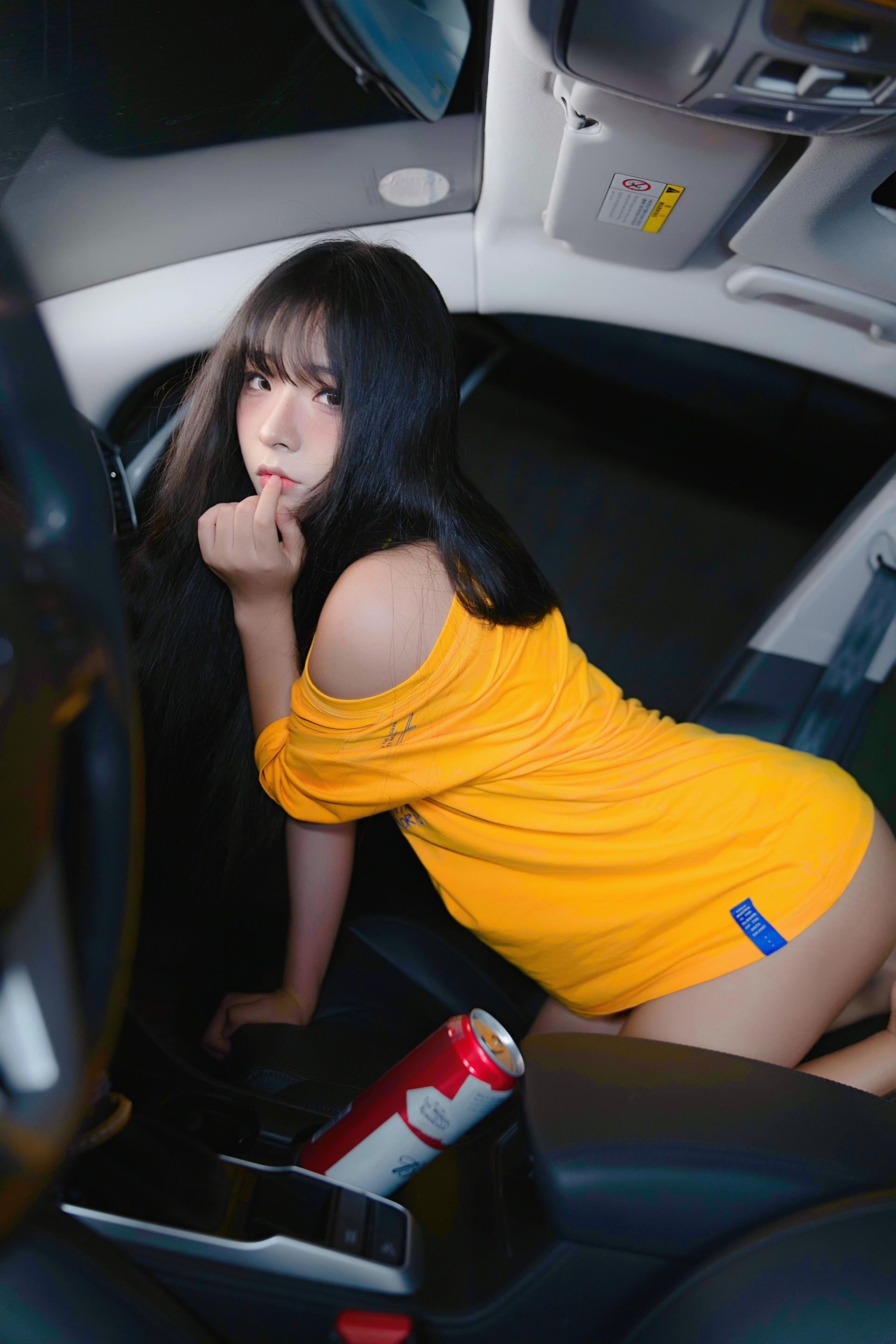 yuuhui玉汇-Vol.04 车内嫩黄 [93P-1.48GB] - 柚子肉