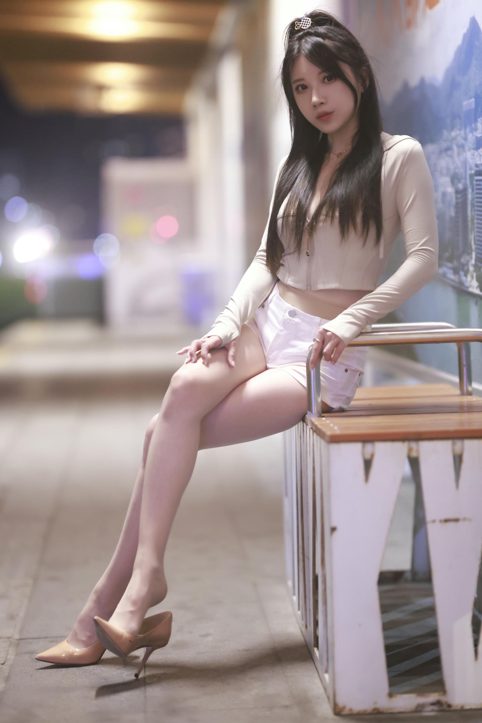 【小女巫露娜】肉丝户外芳踪 [45P-601MB] - 猫爪