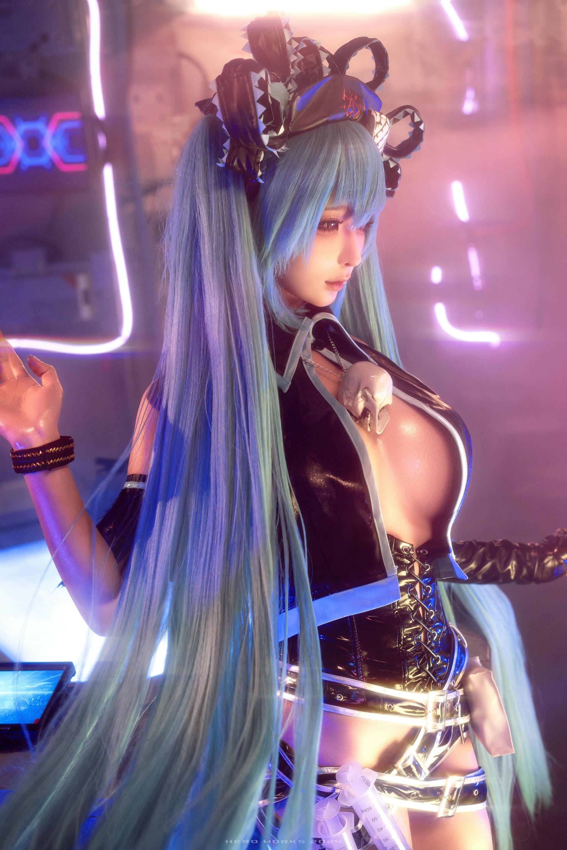 蠢沫沫-2024年会员 英雄-《骸音》 [21P-263MB] - 柚子肉