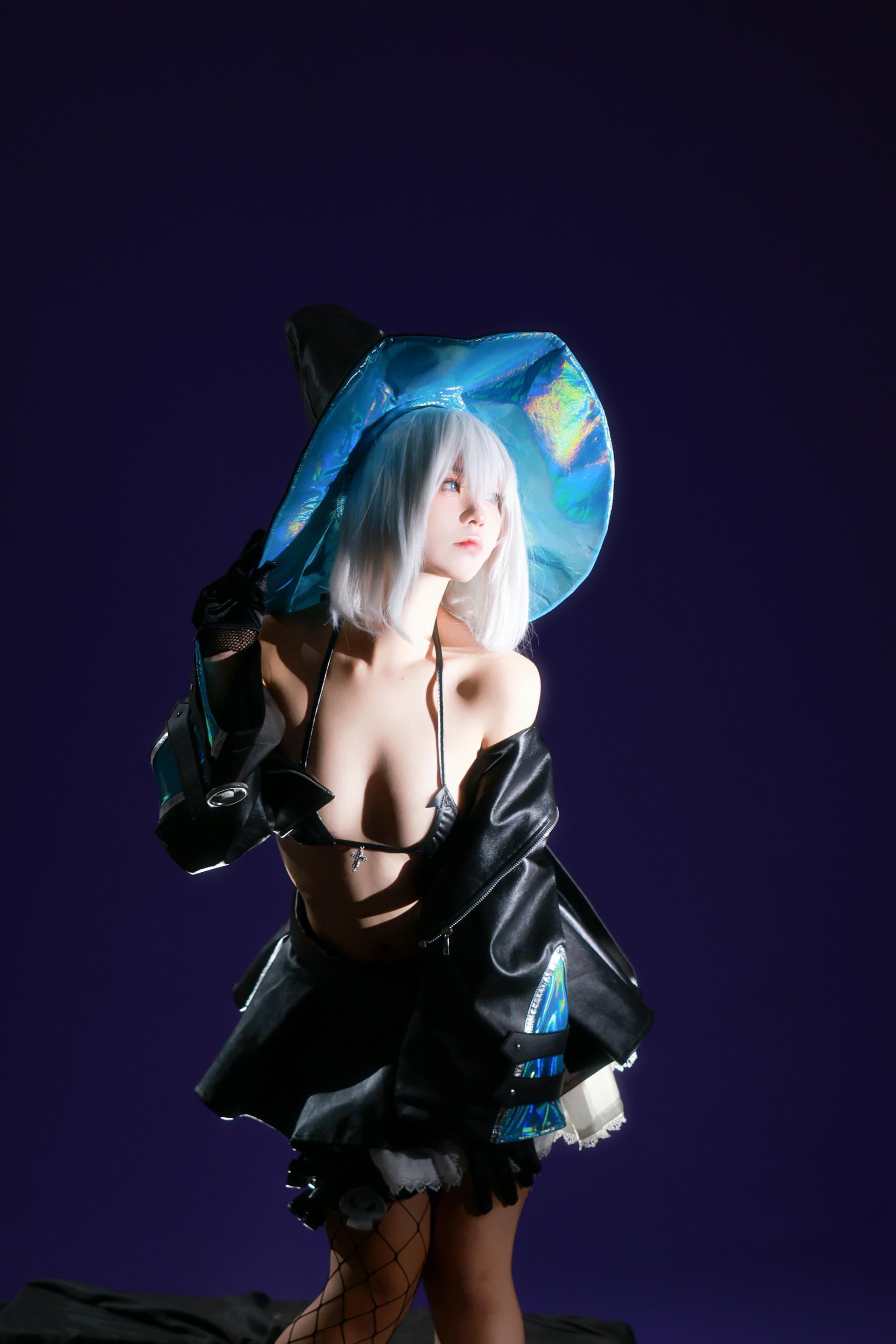 G44不会受伤-碧蓝档案 阿黛尔 万圣 [39P-552MB] - 柚子肉