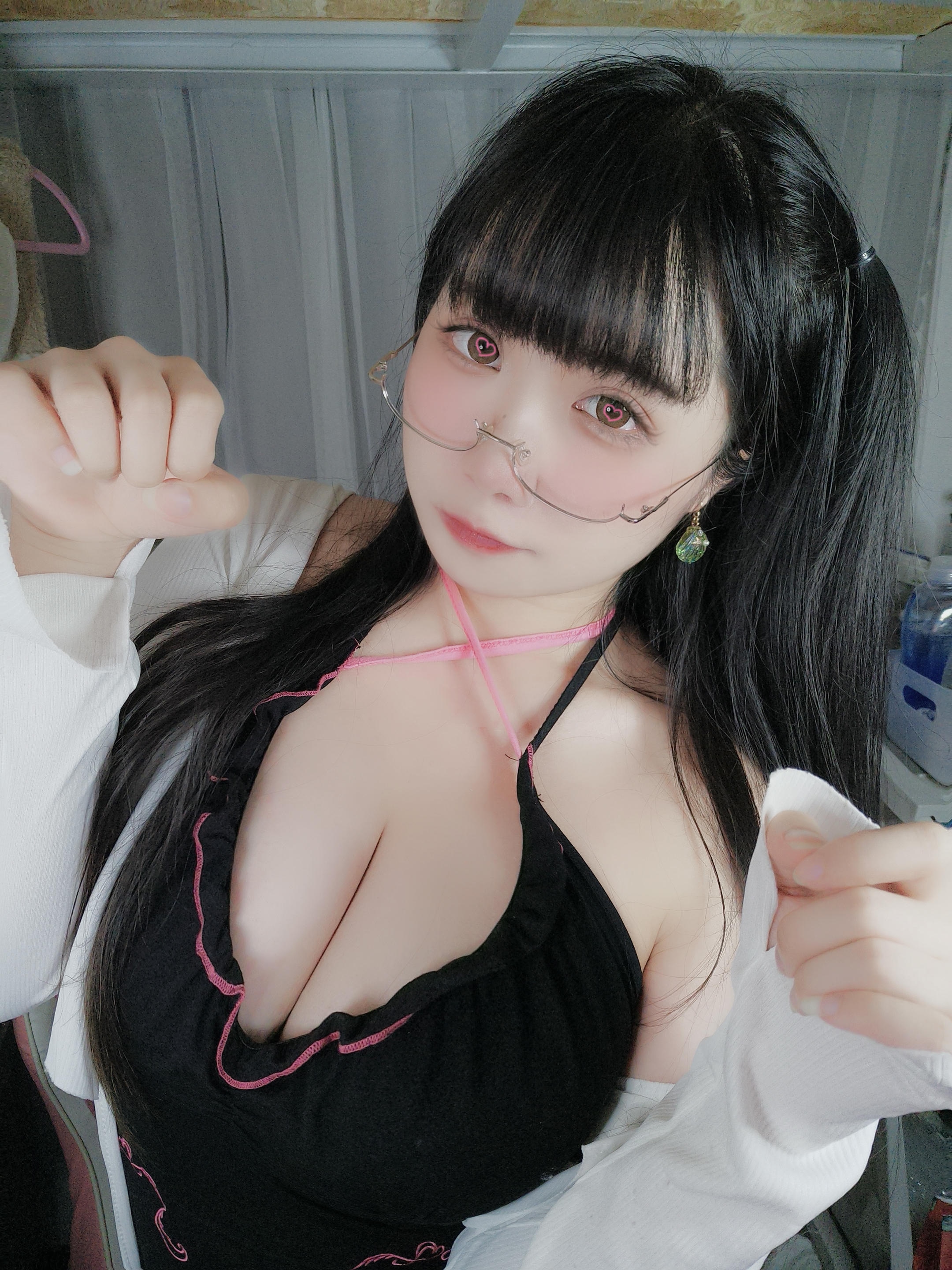 【贞子蜜桃oo】心心眼 [10P1V-252MB] - 猫爪