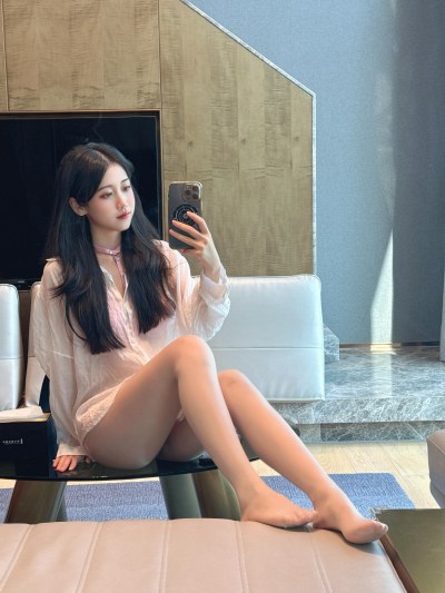 不呆猫-粉色衬衣女友 [66P1V-1.07GB] - 柚子肉