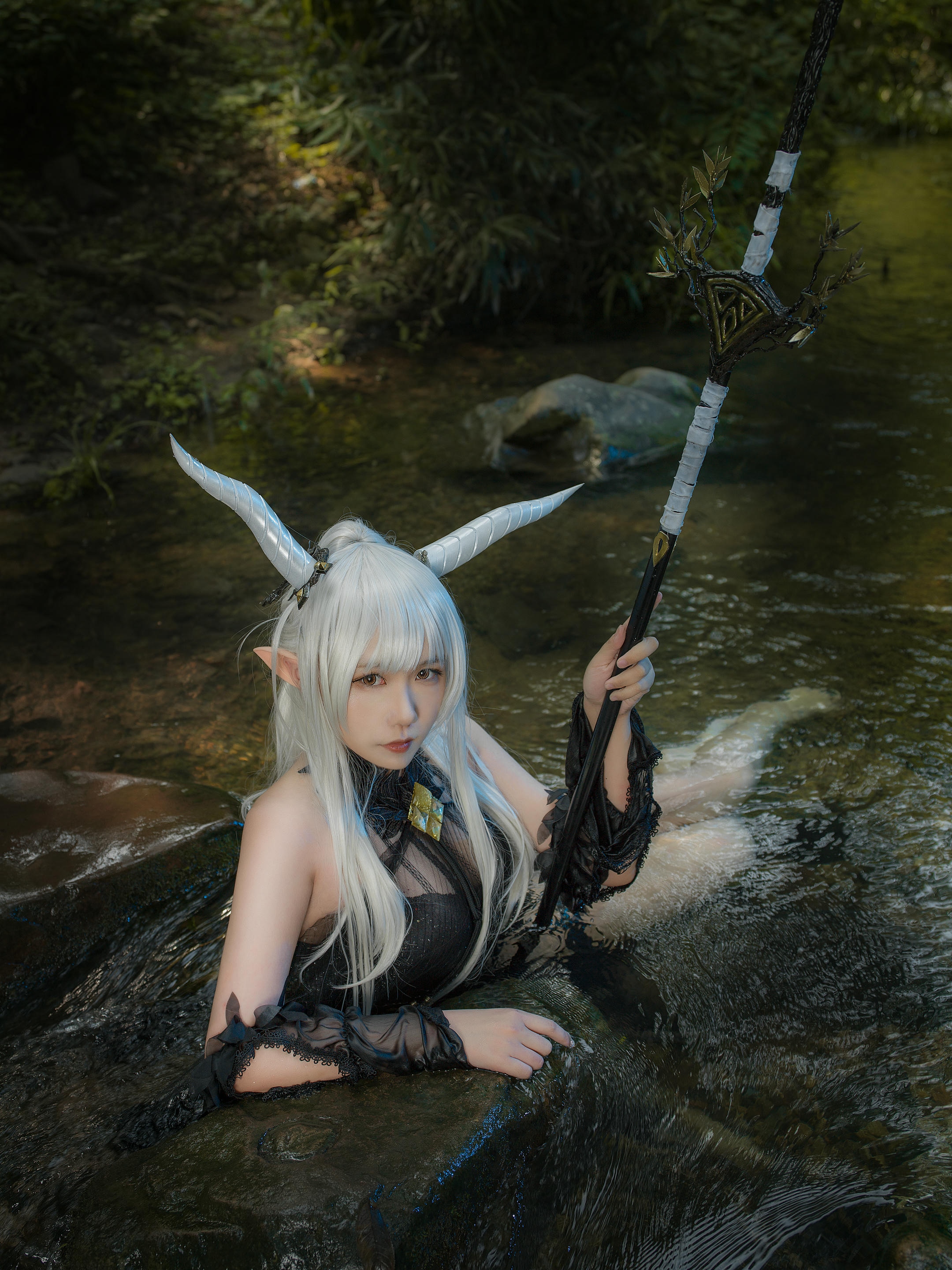 【麻花酱】明日方舟 闪灵泳装 [20P-266MB] - 猫爪