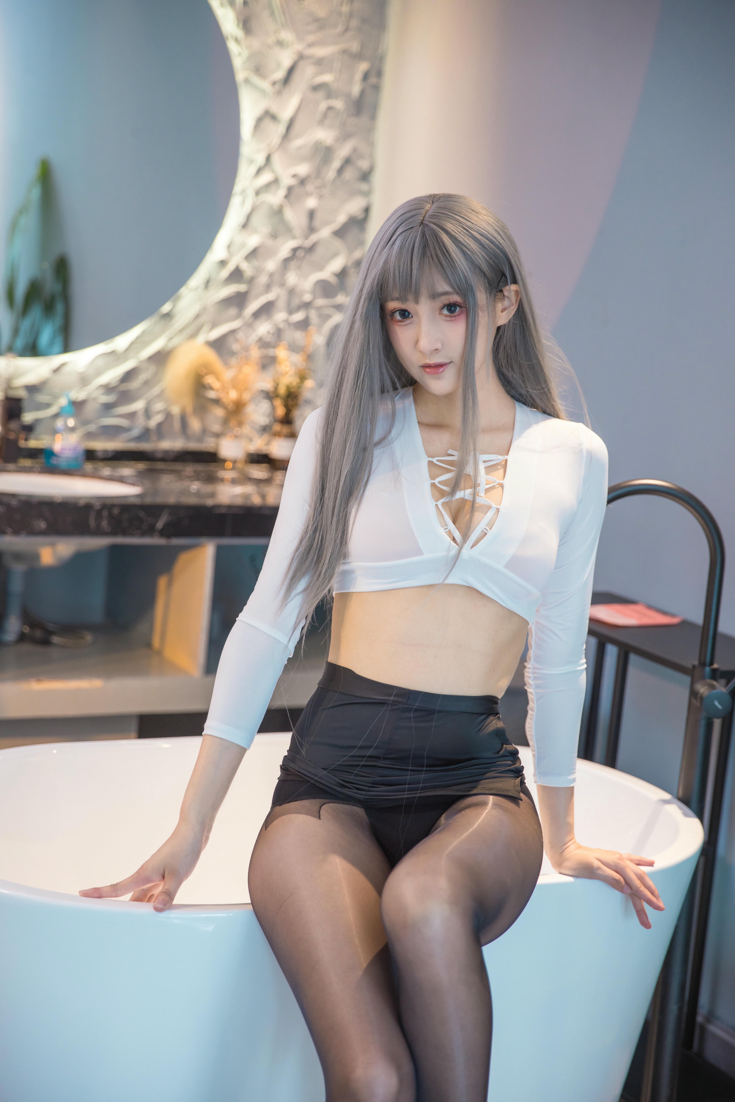 【冬马路纱(Luisa_零纱)】浴缸湿身黑丝 [23P-424MB] - 猫爪