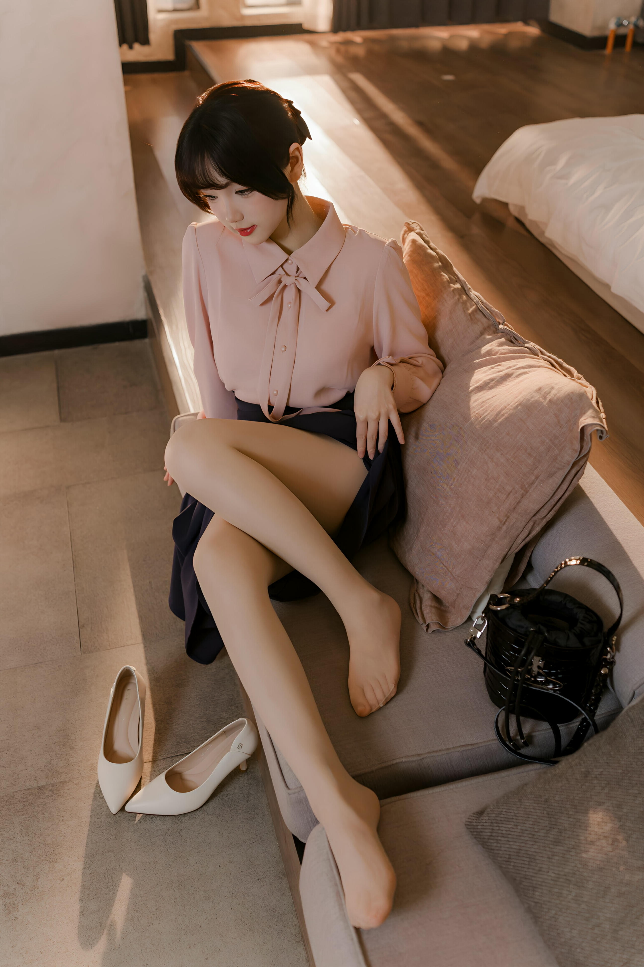 【雪晴Astra】肉丝通勤OL [71P1V-1.37GB] - 猫爪